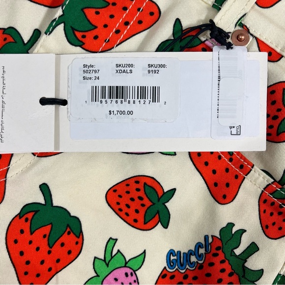 Gucci | Jeans | Gucci Strawberry Print Monogram Skinny Jeans Size 24 ...